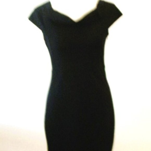 Zara | Dresses | Zara Bodycon Black Dress Wear On Or Off The Shoulders ...